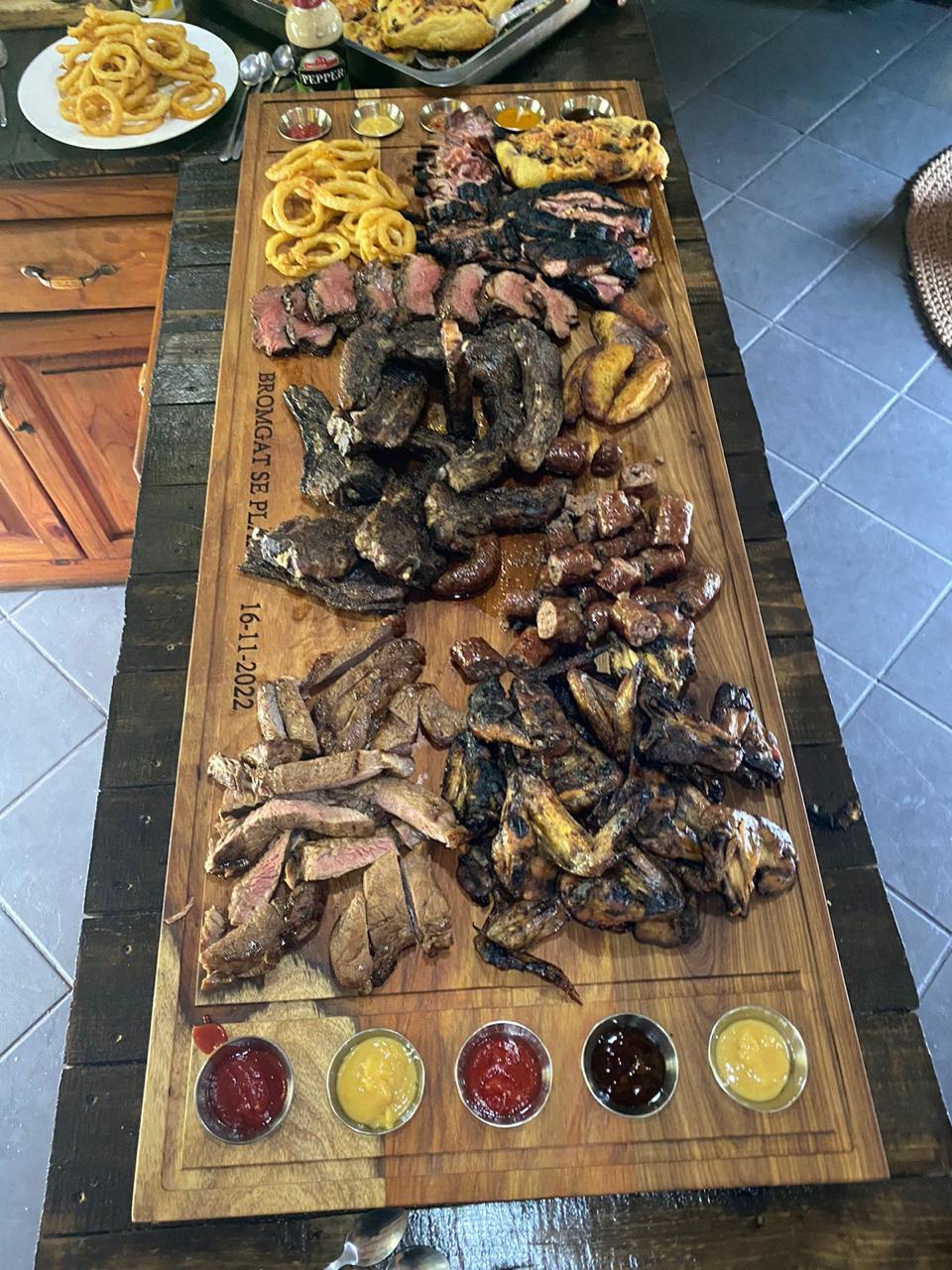 Home - Die Kiaat Braai Plank