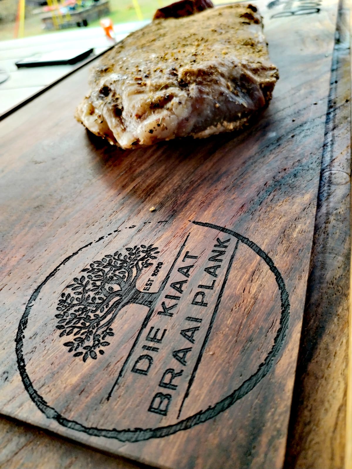 About Us - Die Kiaat Braai Plank